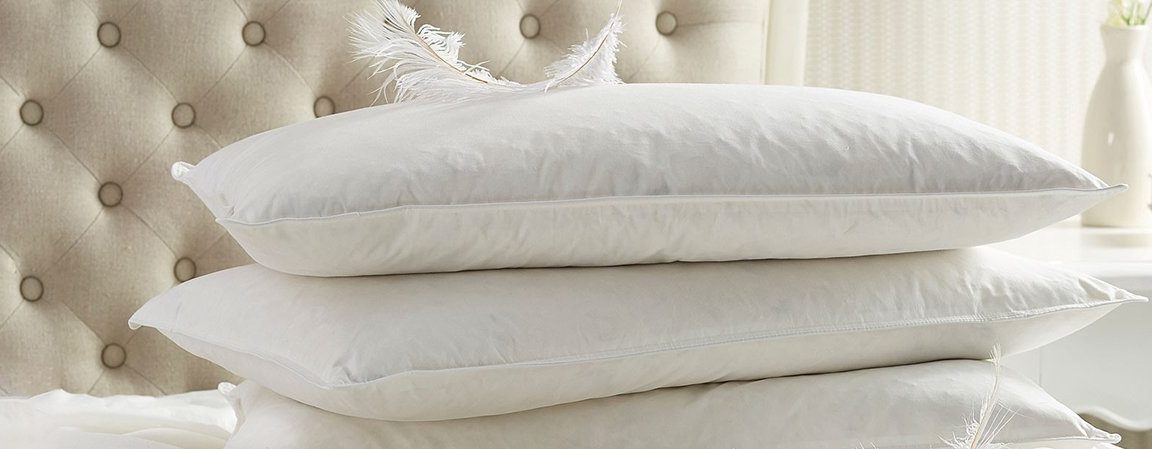 6 Best Feather Pillows Reviewed in Detail (Apr. 2021)