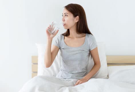 Is Drinking Soda Before Bed Safe for Your Health and Good Night's Sleep ...